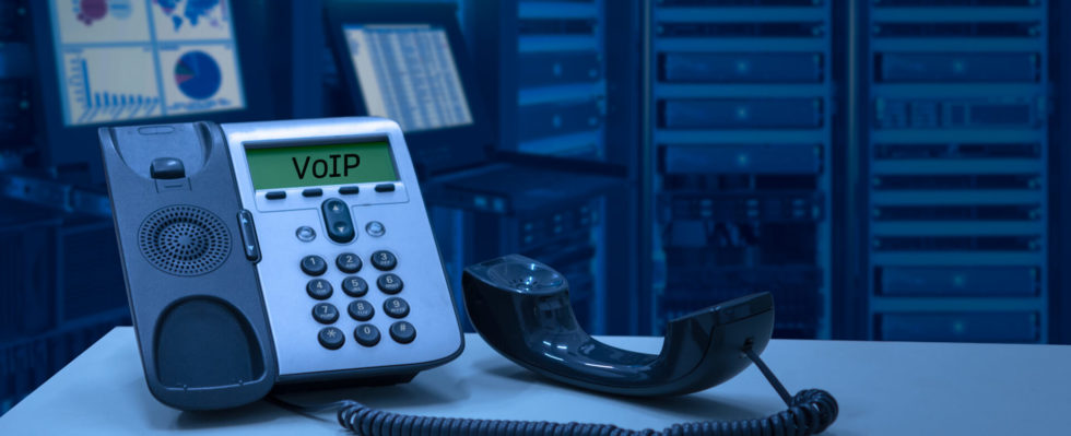 How Much Does a VoIP Phone System Cost for Businesses in 2024? | Call ...